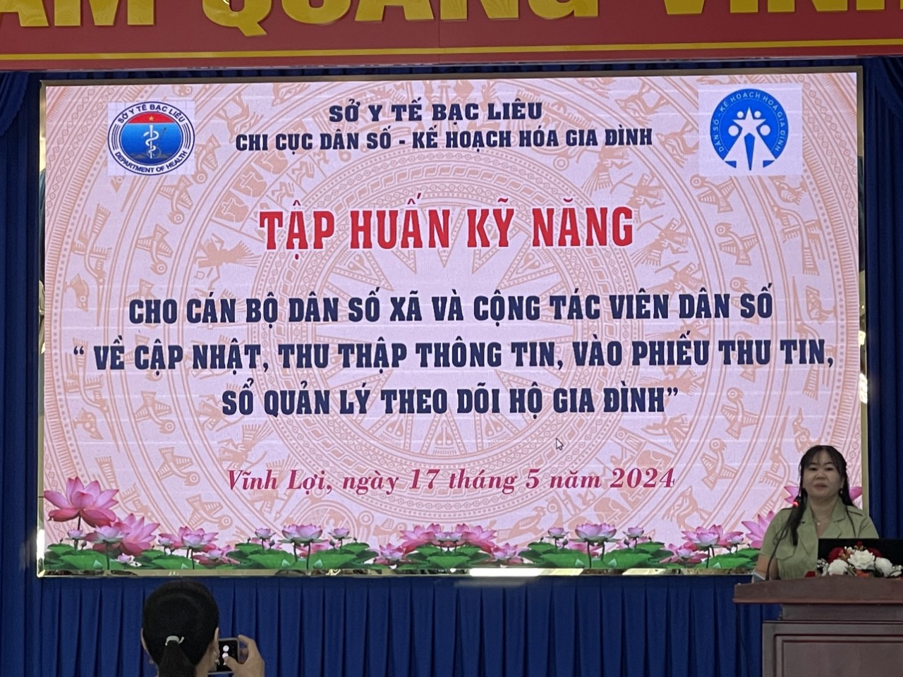 Tập huấn kỹ năng cập nhật thu thập thông tin vào phiếu thu tin, quản lý theo dõi hộ gia đình ...